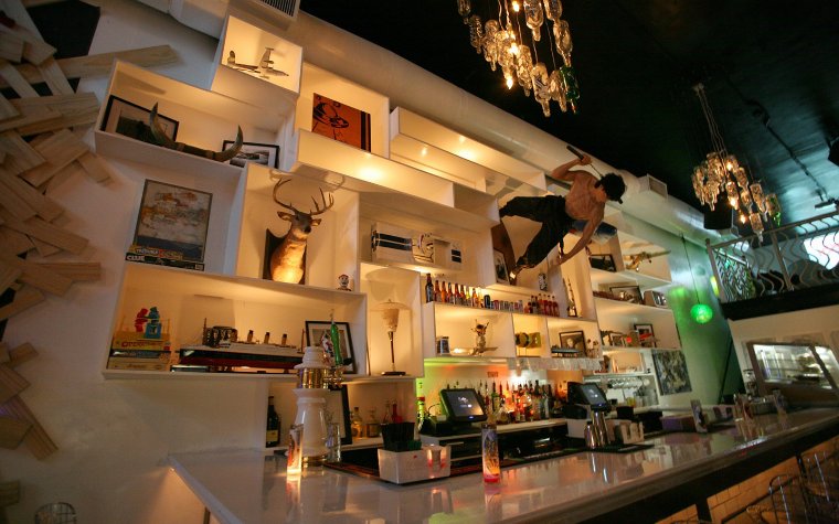 Miamis Hottest Gay Bars And Nightclubs Miami And Miami Beach